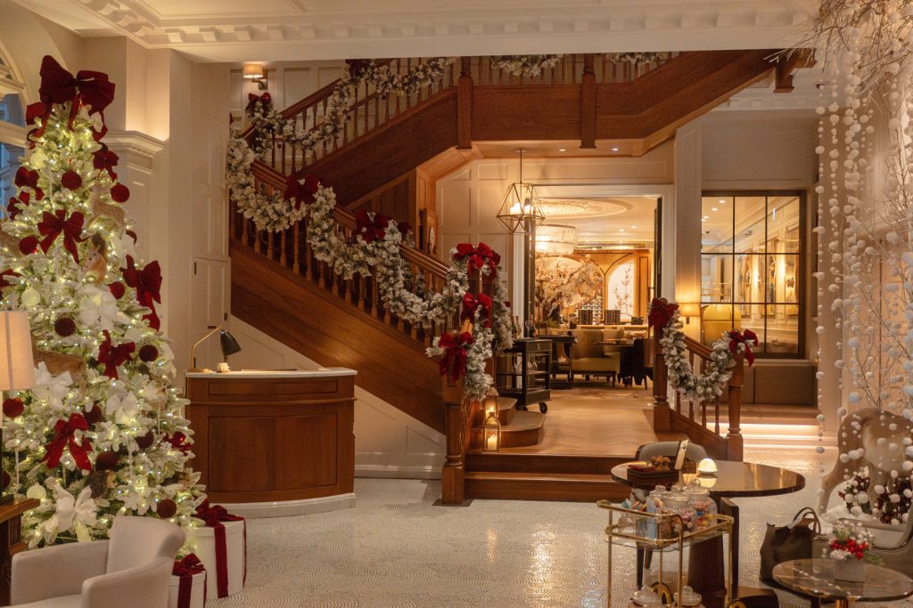 A Christmas At The Cadogan, A Belmond Hotel · Paul Thomas Flowers